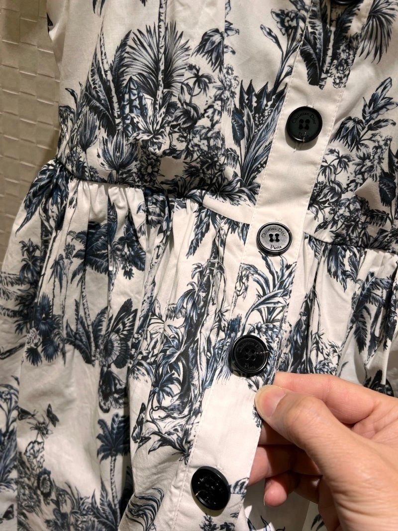 Exact replica Unclassified Brand Dress