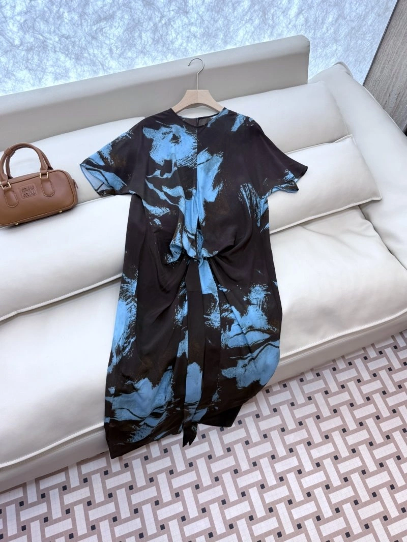 Discounted Unclassified Brand Dress