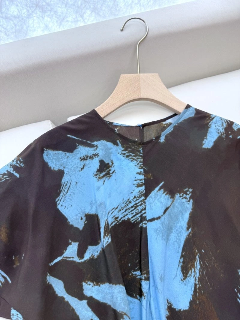 Discounted Unclassified Brand Dress