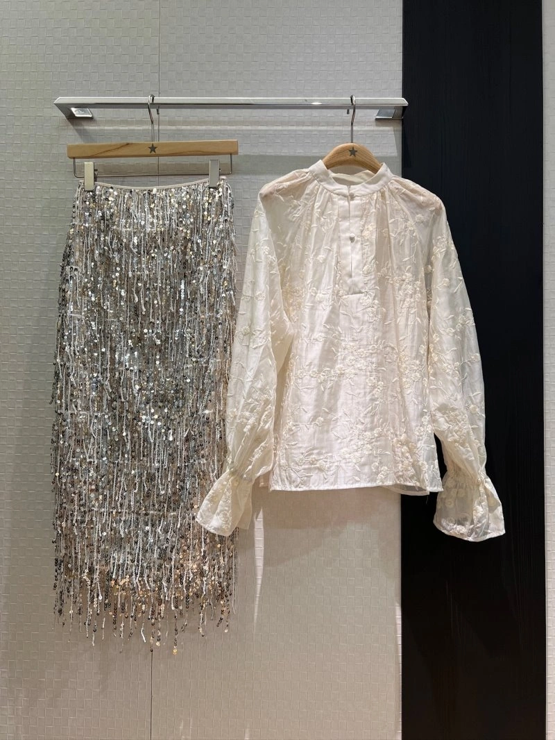 Discounted Unclassified Brand Dress