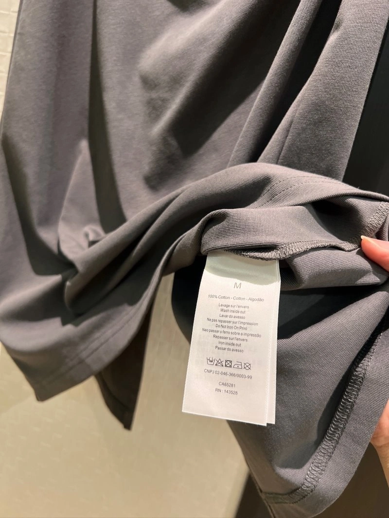 Accurate model Unclassified Brand Dress