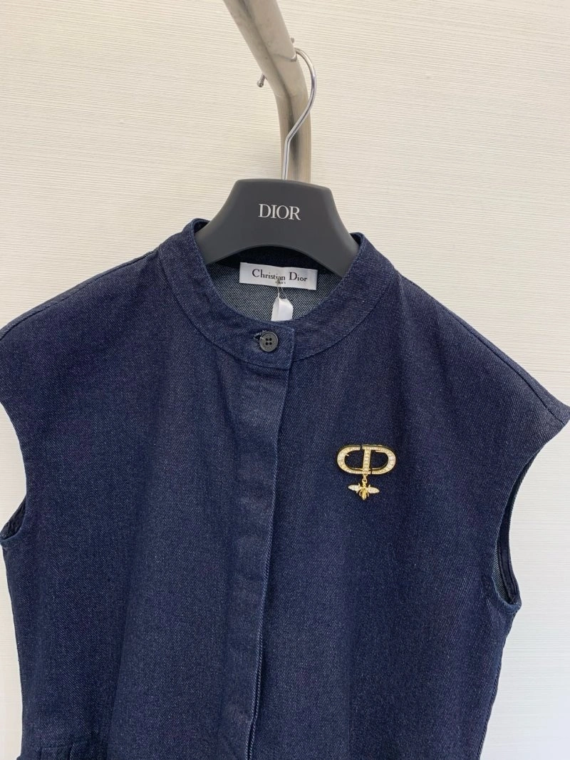 Value-priced Unclassified Brand Dress
