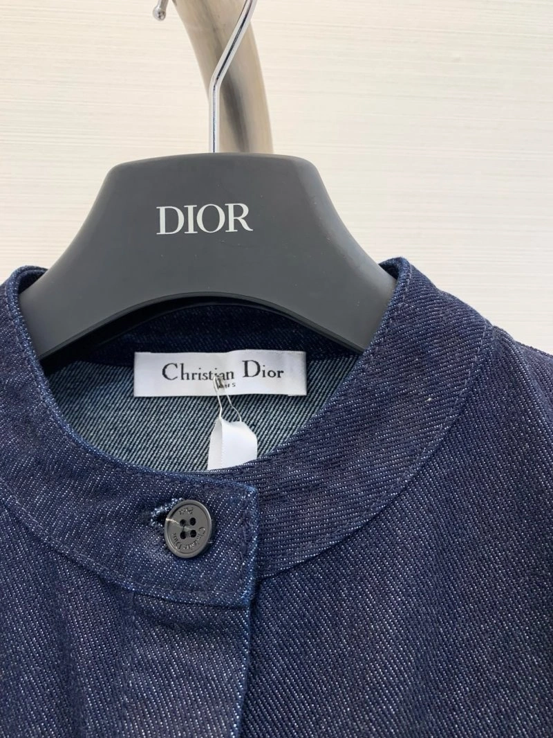 Value-priced Unclassified Brand Dress