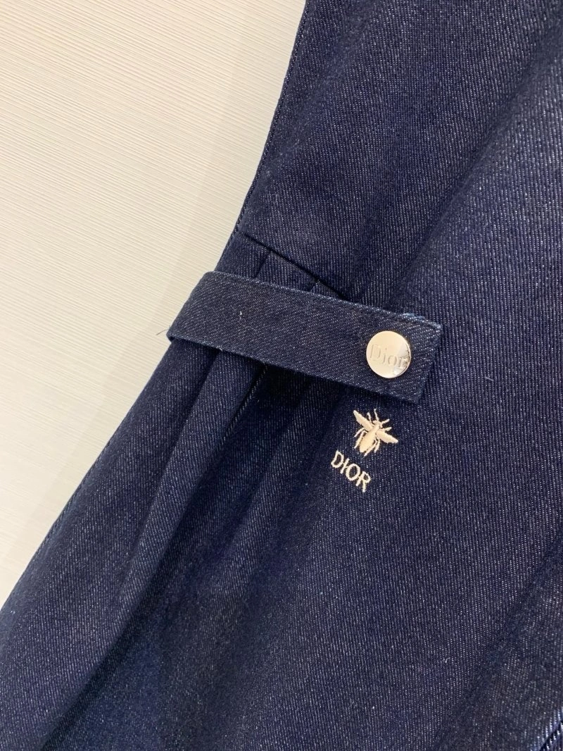 Value-priced Unclassified Brand Dress