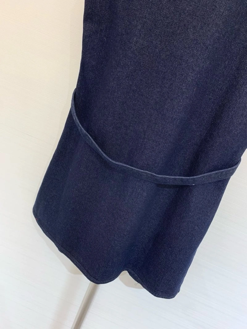 Value-priced Unclassified Brand Dress