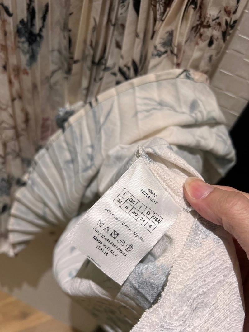 Cut-rate Unclassified Brand Dress