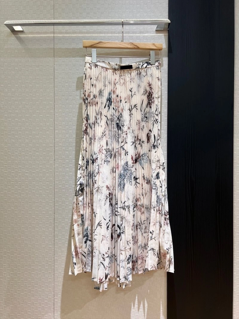 Cut-rate Unclassified Brand Dress