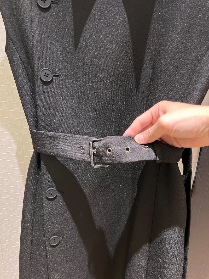 Cut-rate Unclassified Brand Dress