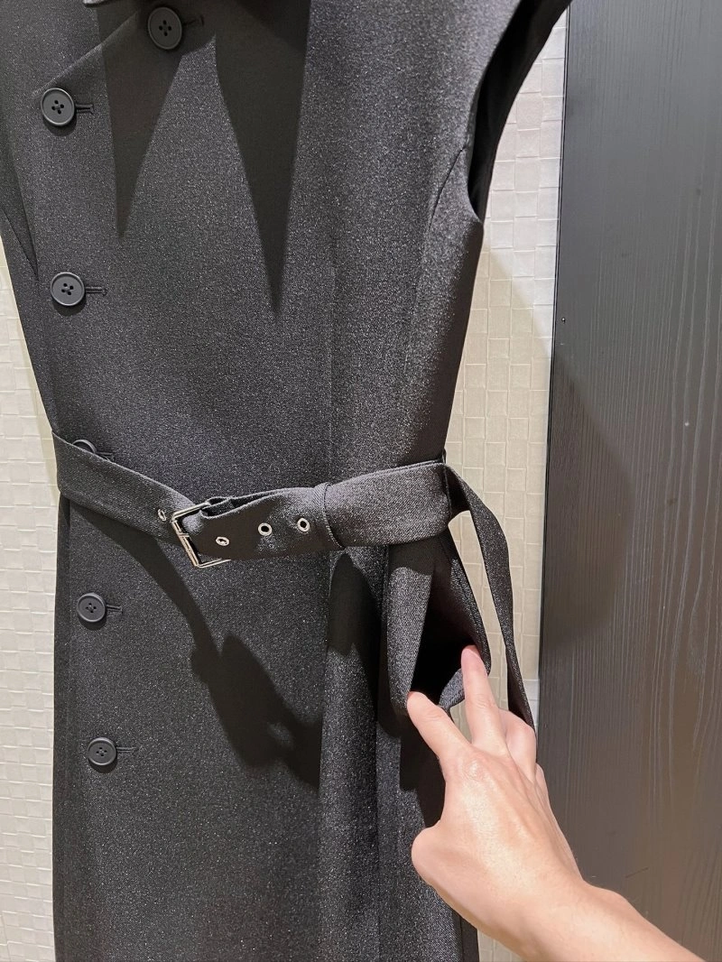 Cut-rate Unclassified Brand Dress