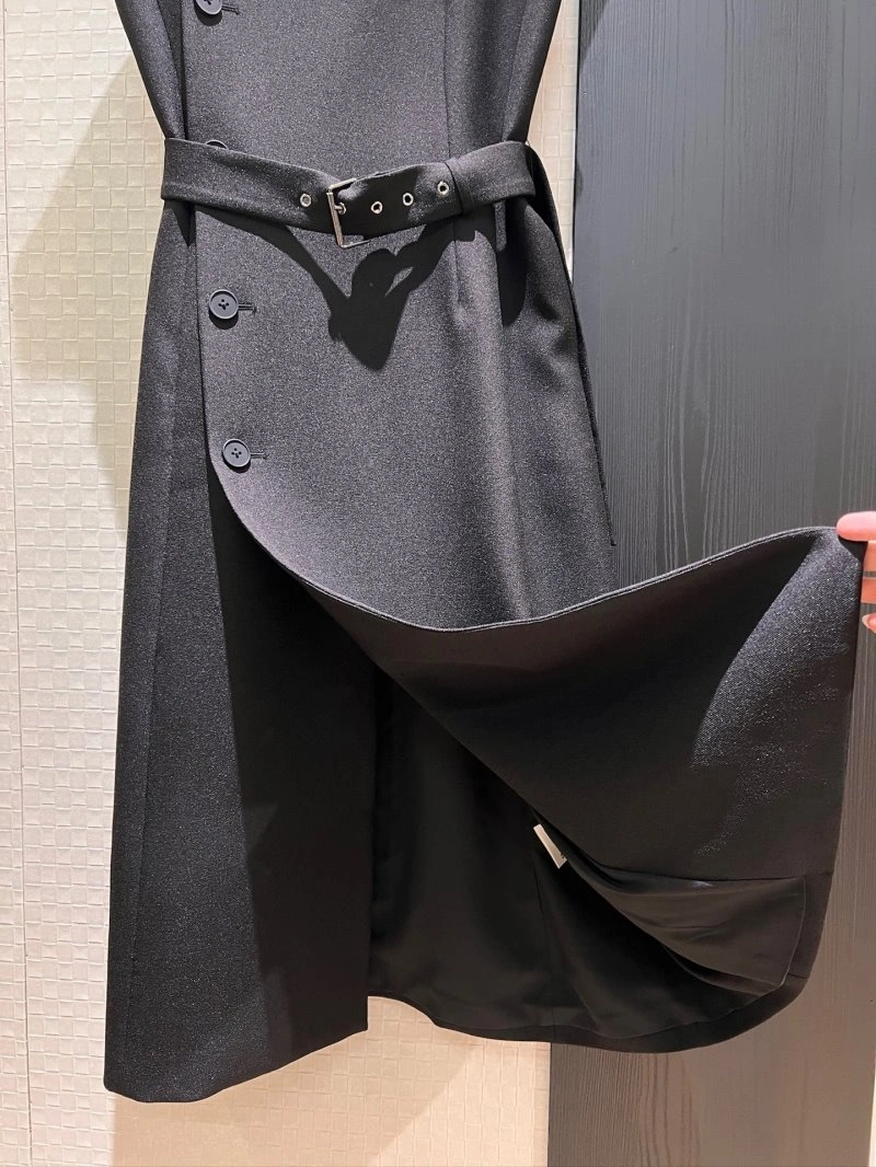 Cut-rate Unclassified Brand Dress