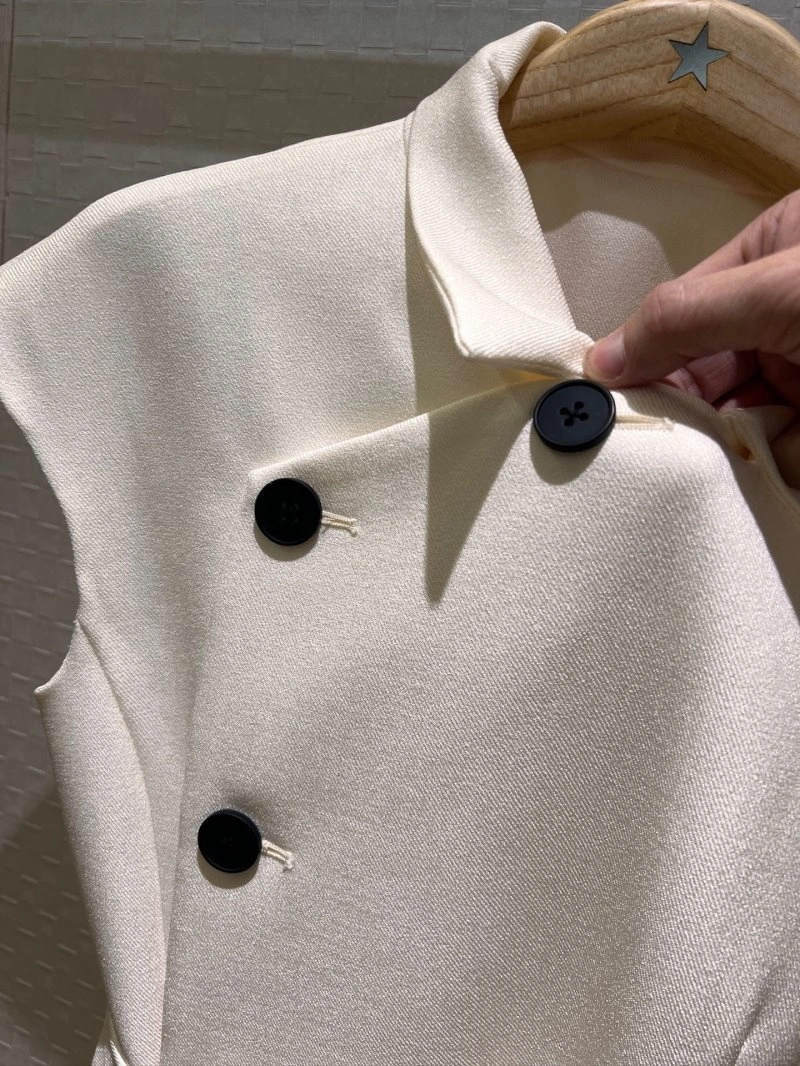 Cut-rate Unclassified Brand Dress