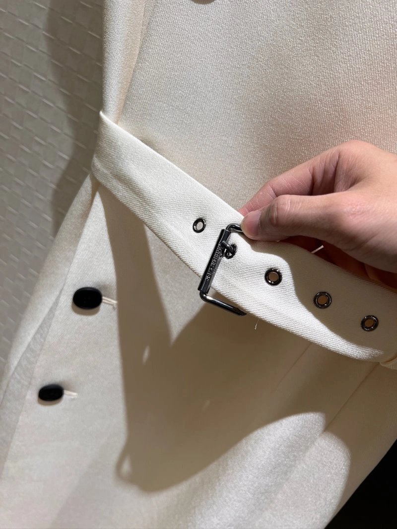 Cut-rate Unclassified Brand Dress