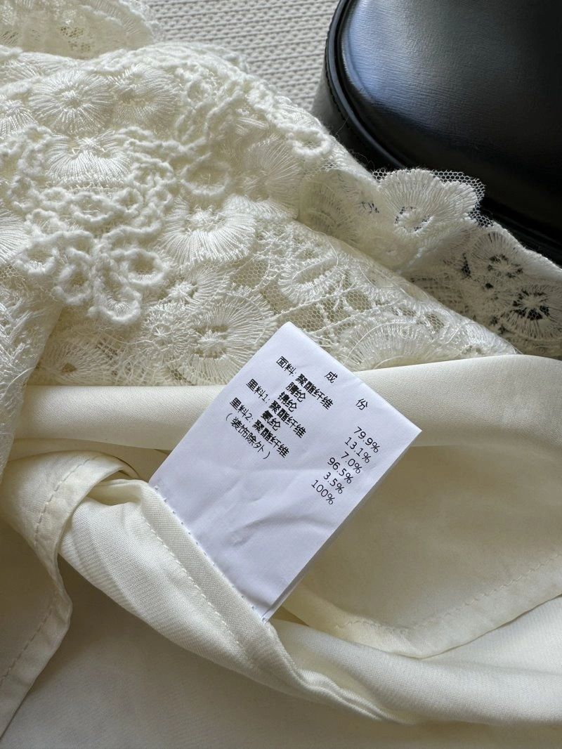 Indistinguishable Unclassified Brand Dress