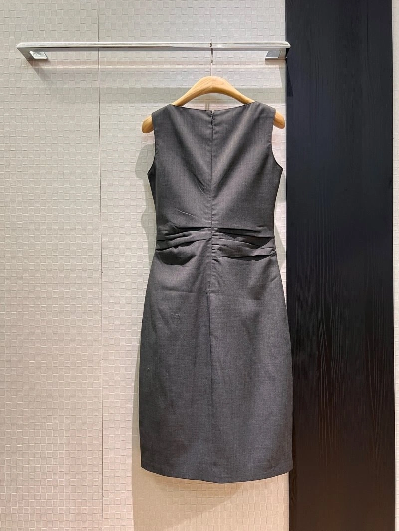 Real Unclassified Brand Dress