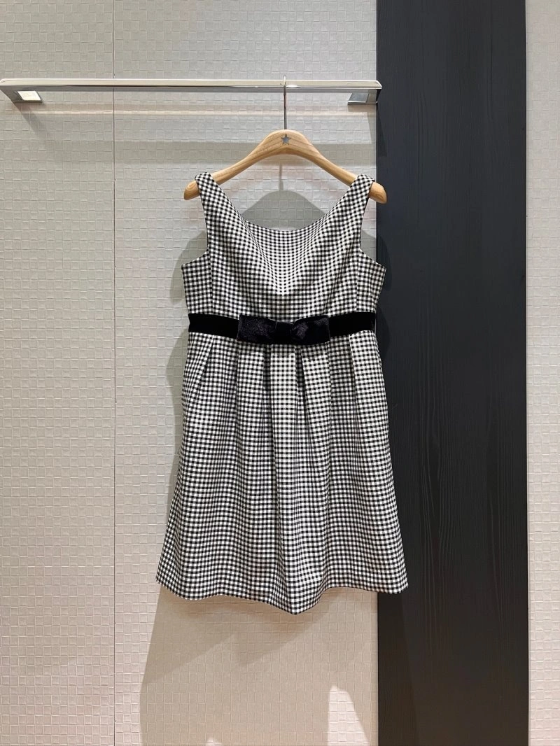 Unclassified Brand Dress