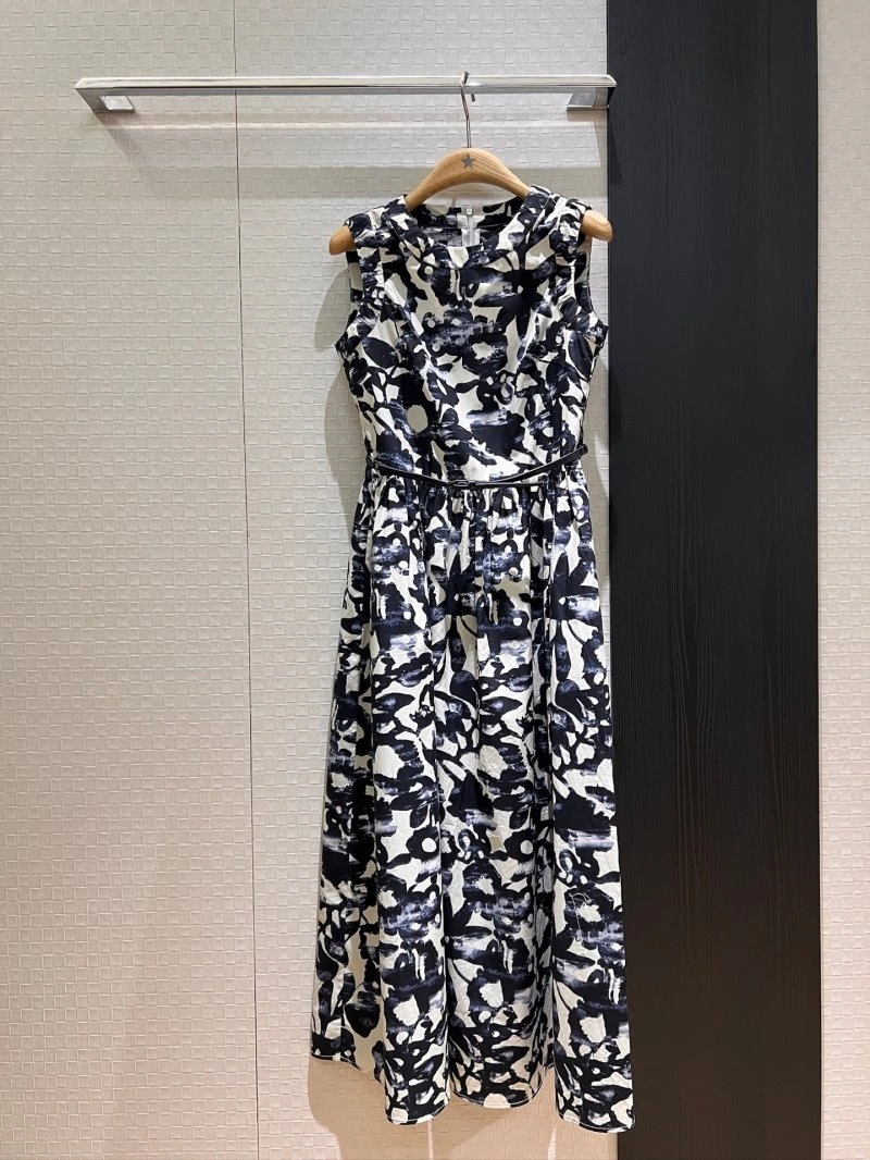 Unclassified Brand Dress