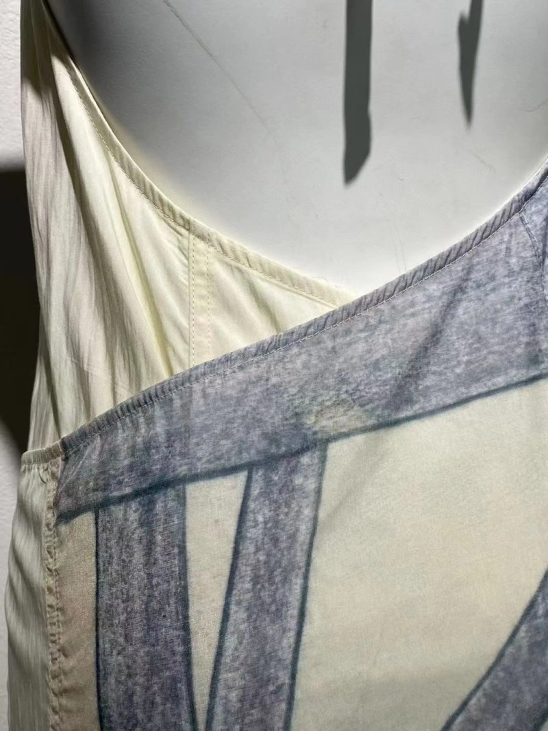 Accurate model Unclassified Brand Dress