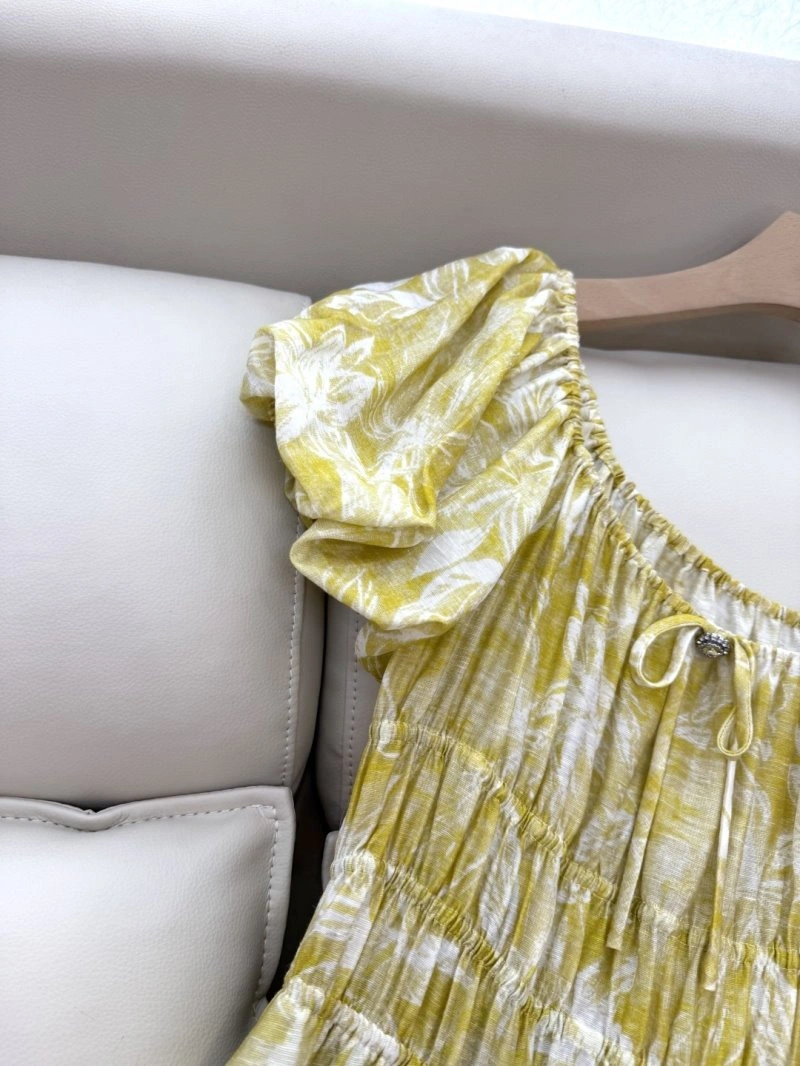 Value-priced Unclassified Brand Dress