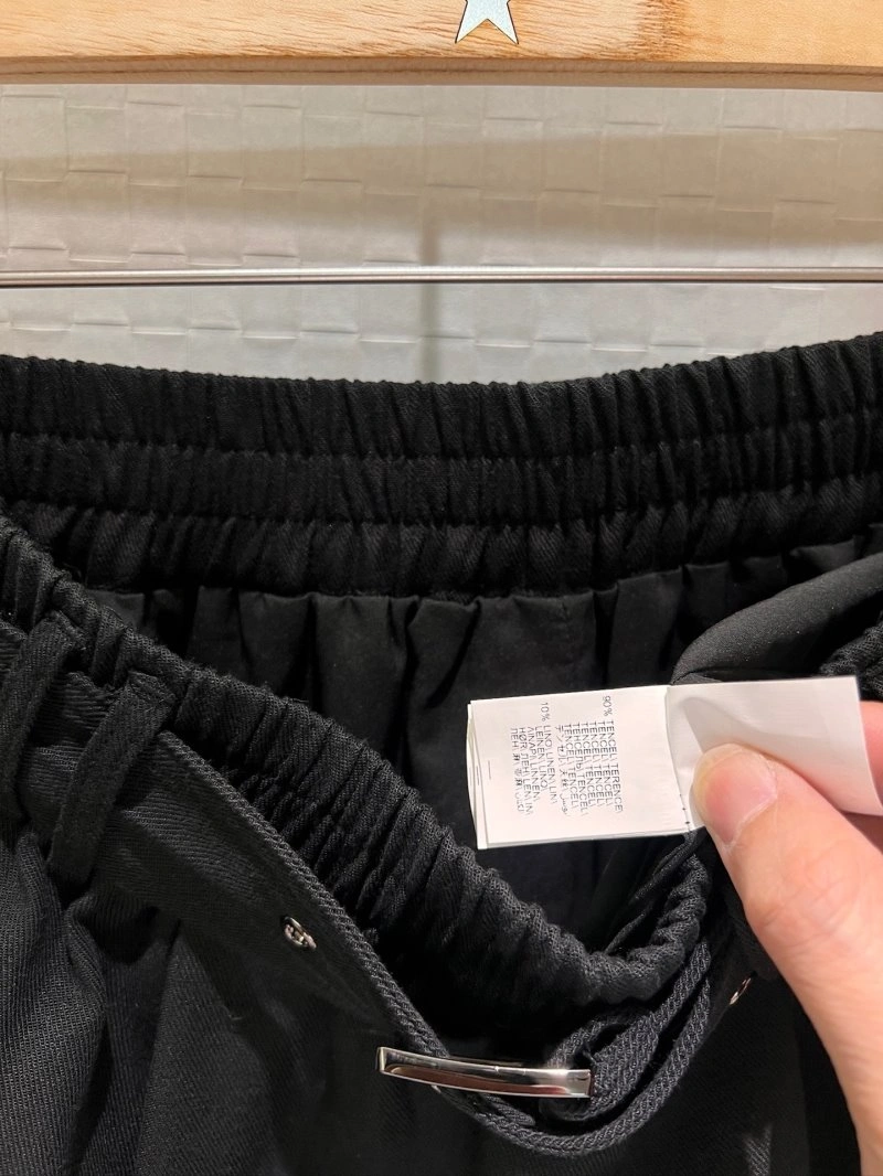 Accurate model Unclassified Brand Dress