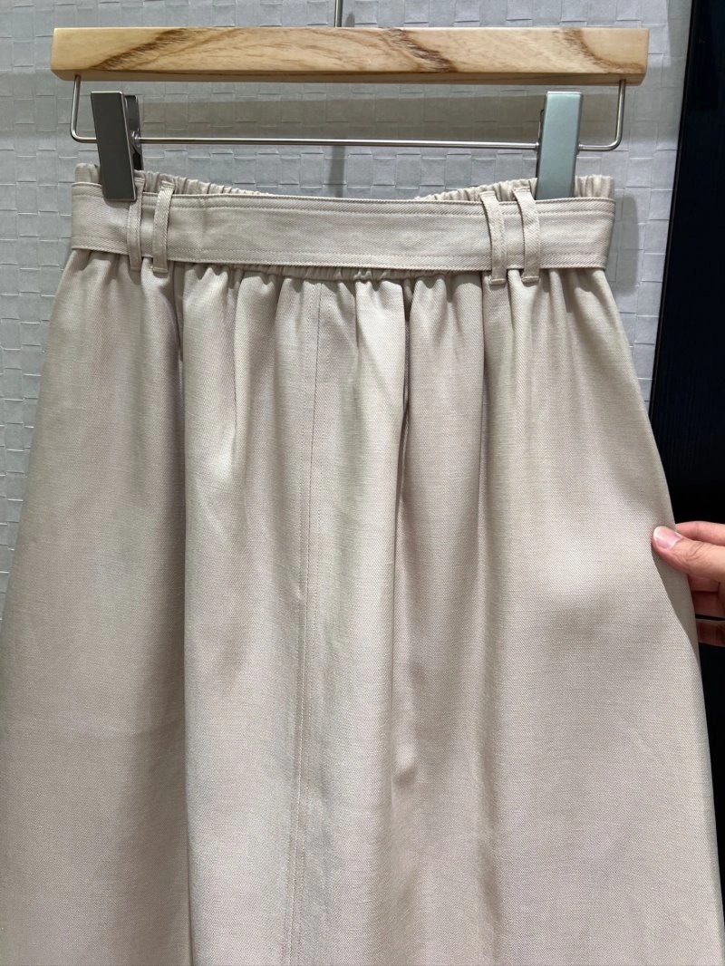 Value-priced Unclassified Brand Dress