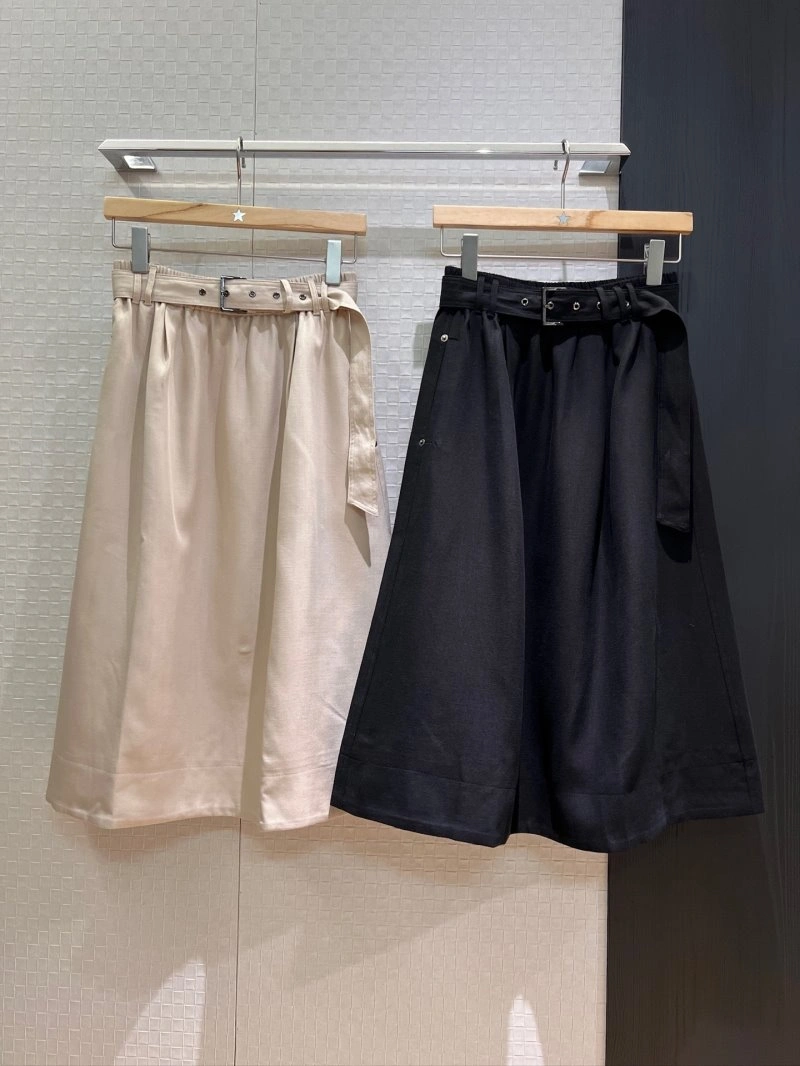 Value-priced Unclassified Brand Dress