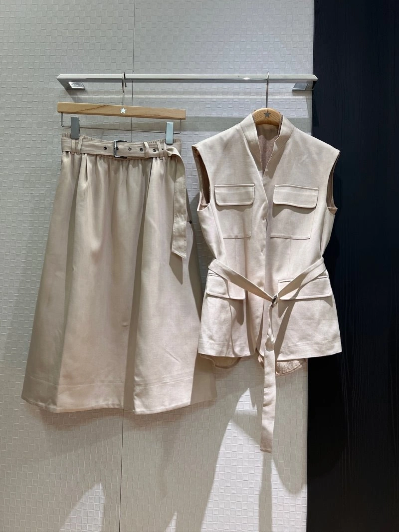 Value-priced Unclassified Brand Dress