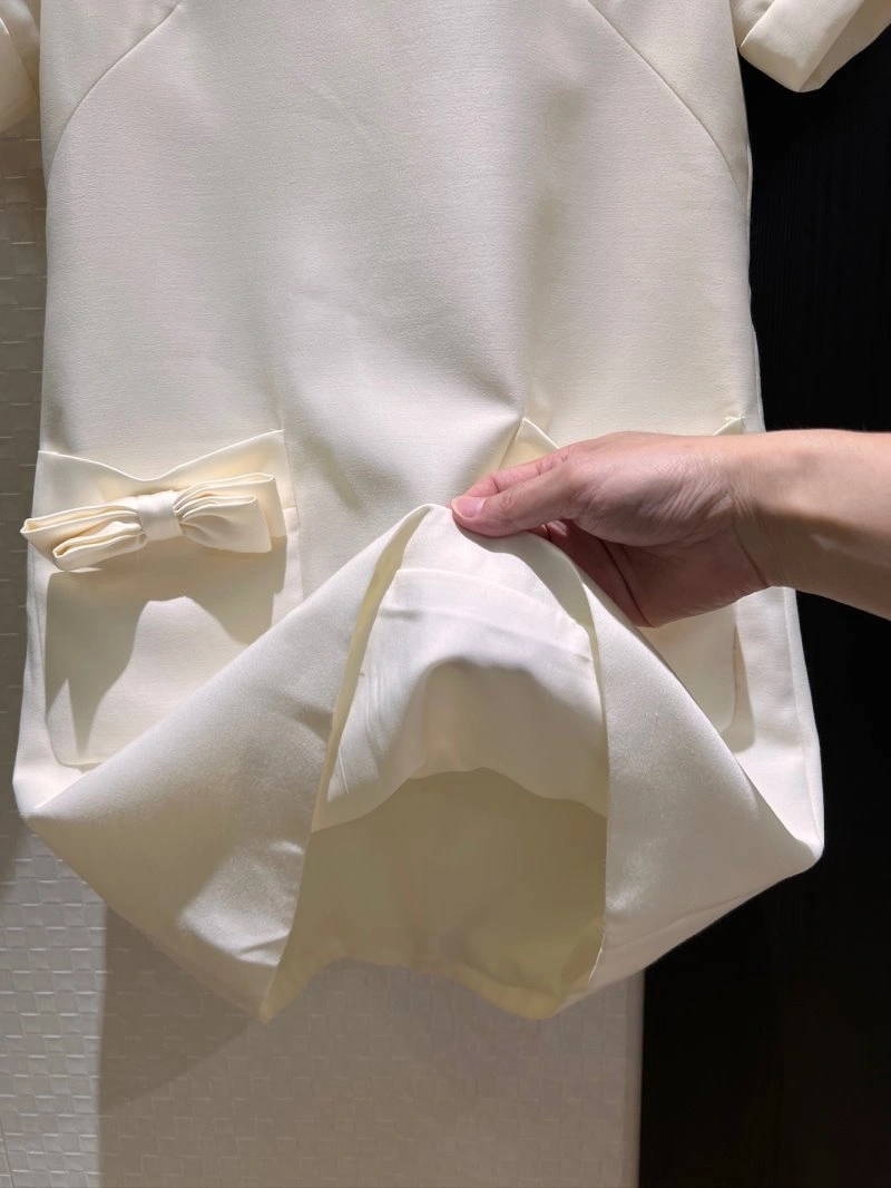 Indistinguishable Unclassified Brand Dress