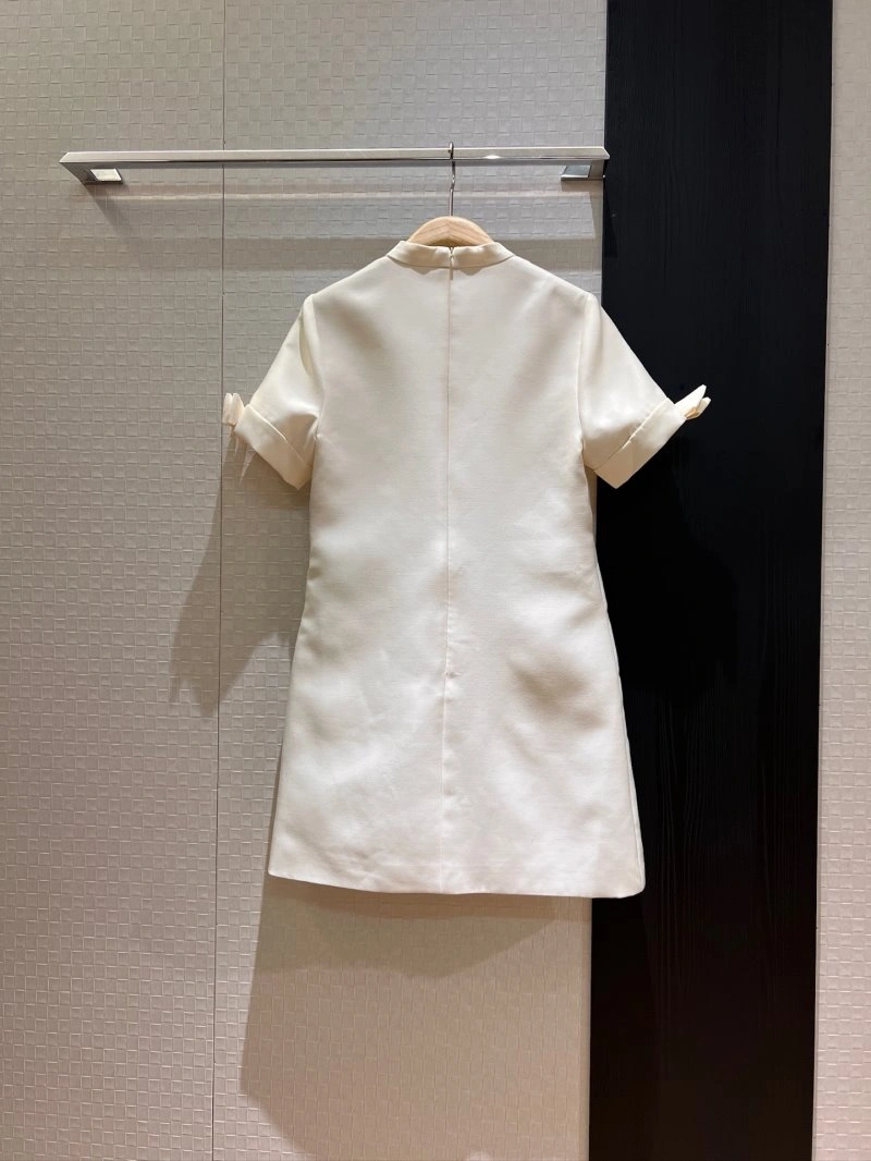 Indistinguishable Unclassified Brand Dress
