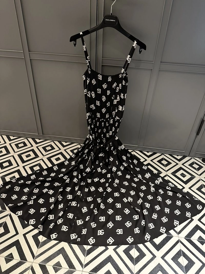 Inexpensive Unclassified Brand Dress