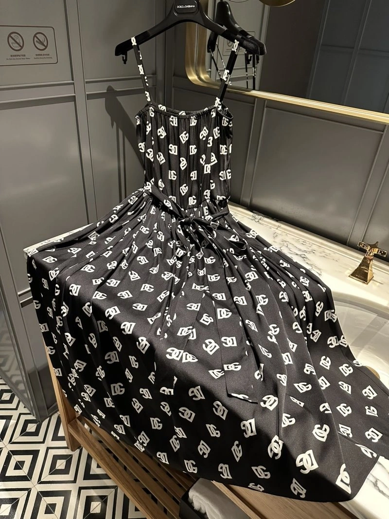Inexpensive Unclassified Brand Dress