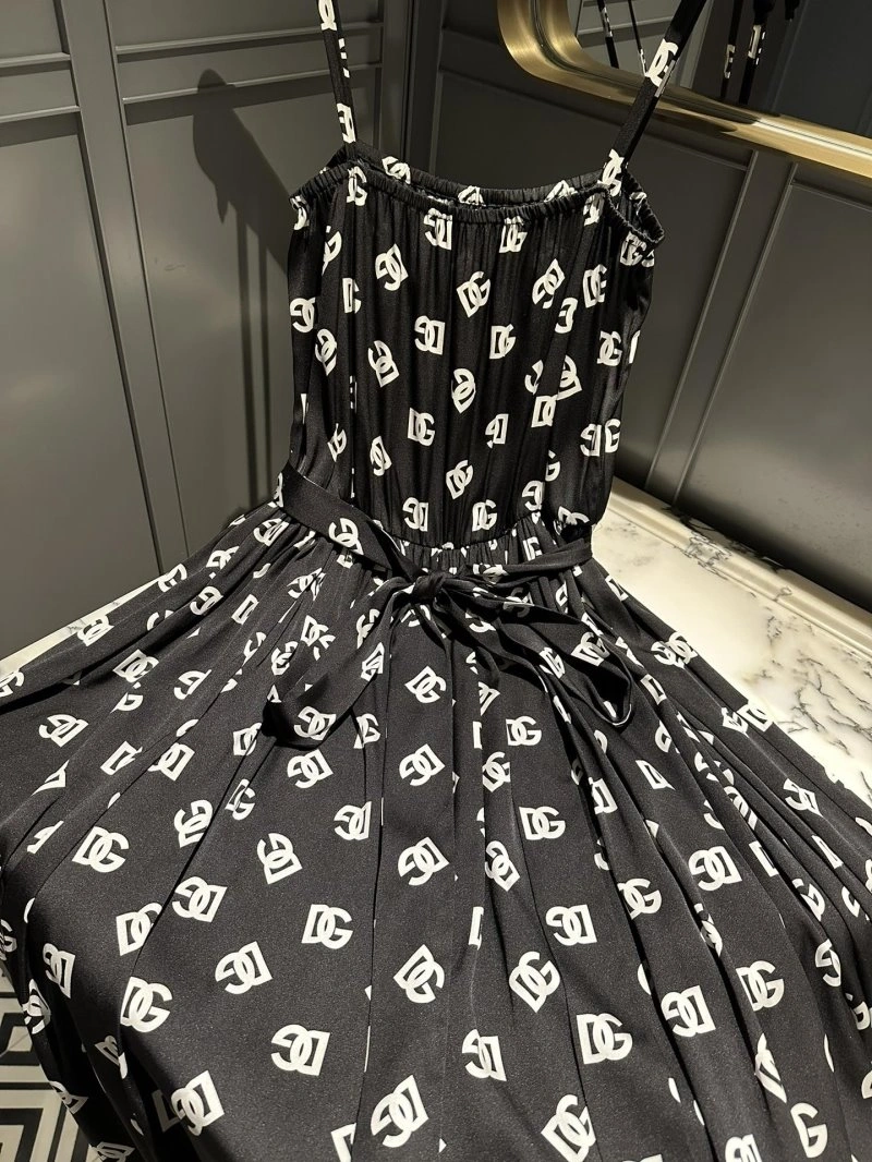 Inexpensive Unclassified Brand Dress