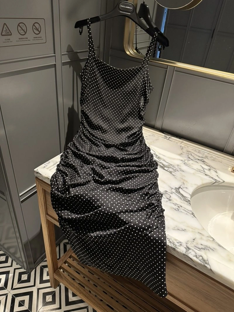 Discounted Unclassified Brand Dress