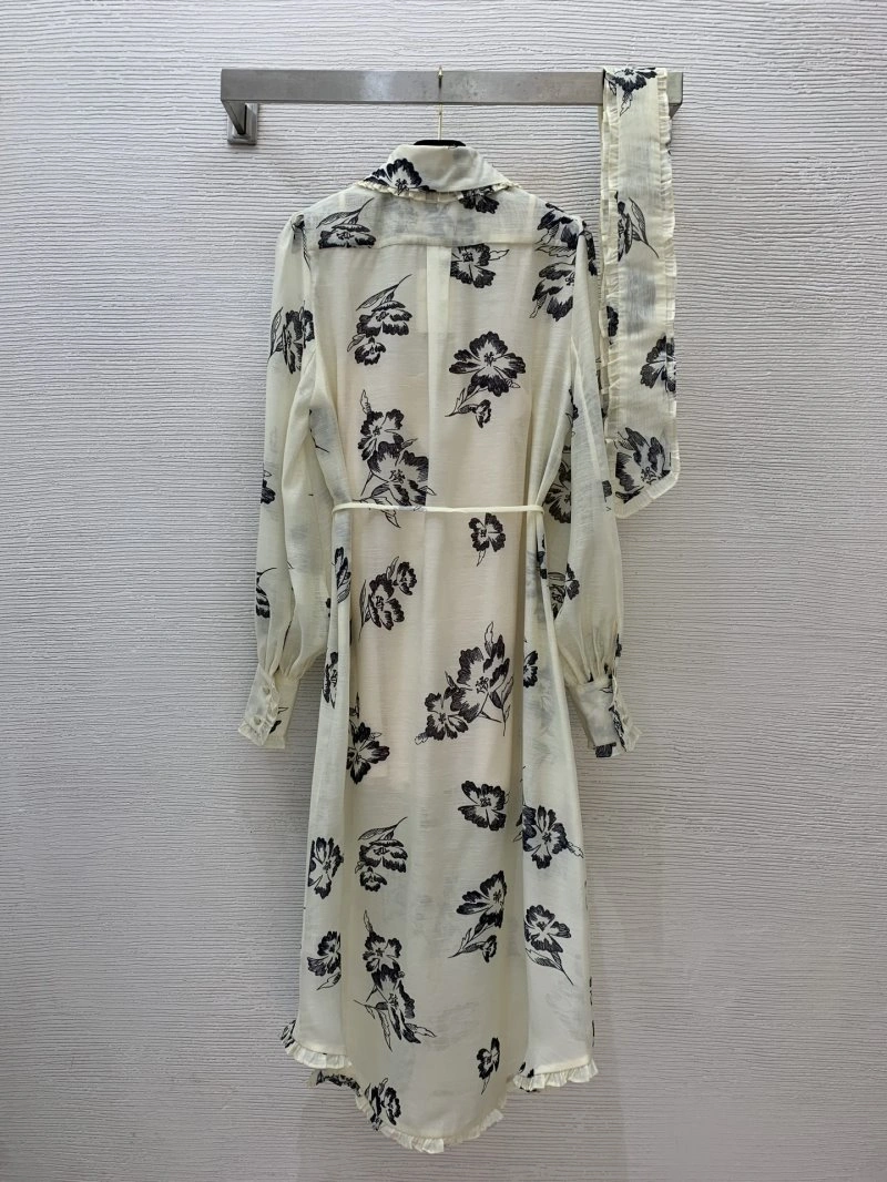 Accurate model Unclassified Brand Dress