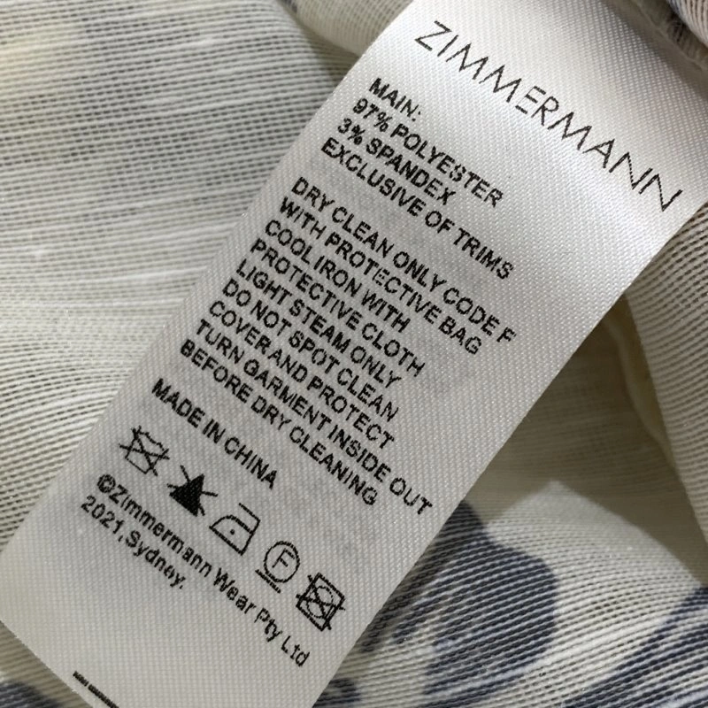 Accurate model Unclassified Brand Dress