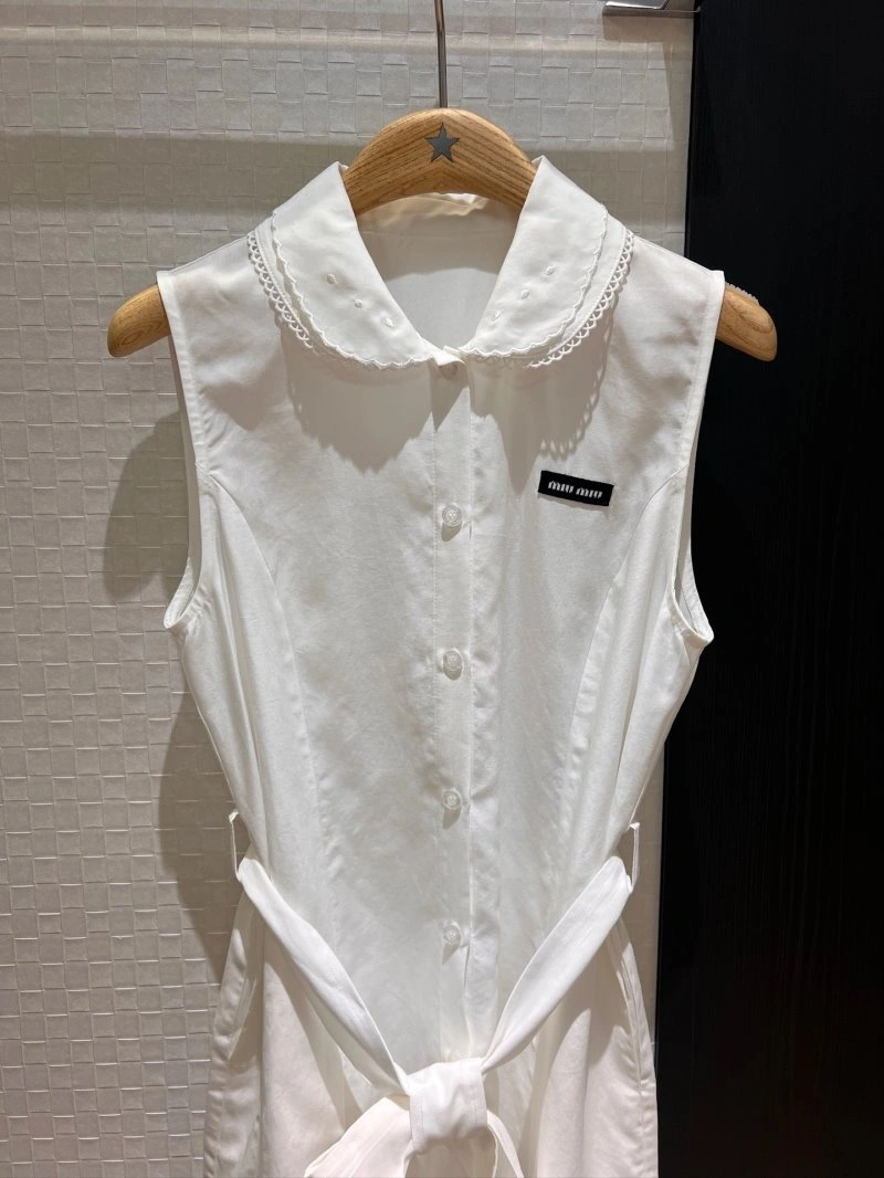 Discounted Unclassified Brand Dress