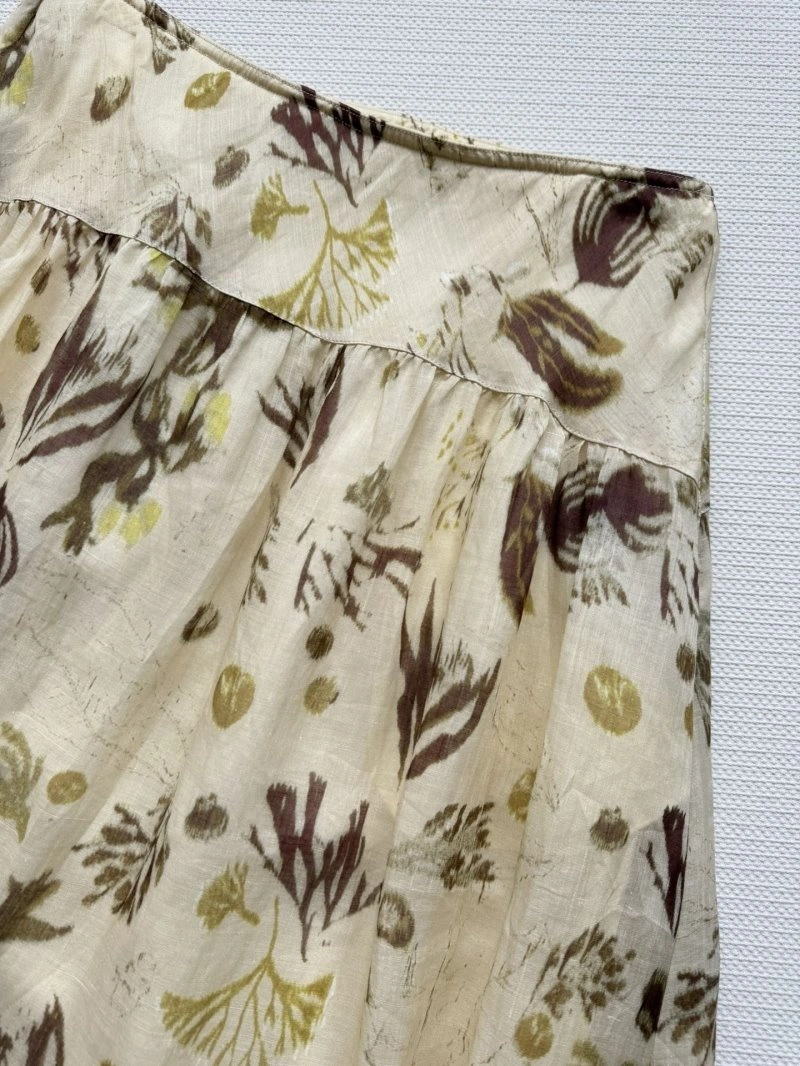Indistinguishable Unclassified Brand Dress
