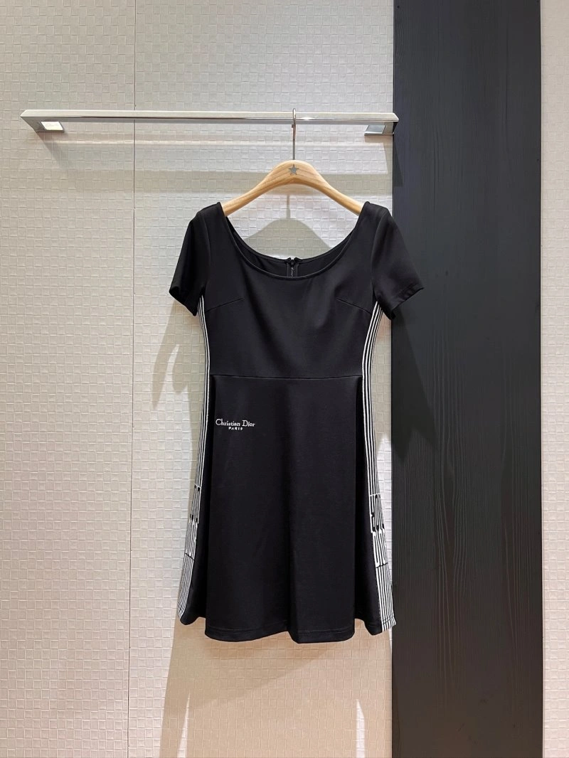 Unclassified Brand Dress