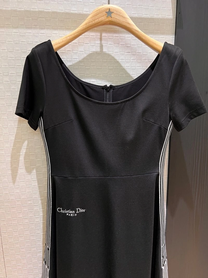 Legit Unclassified Brand Dress