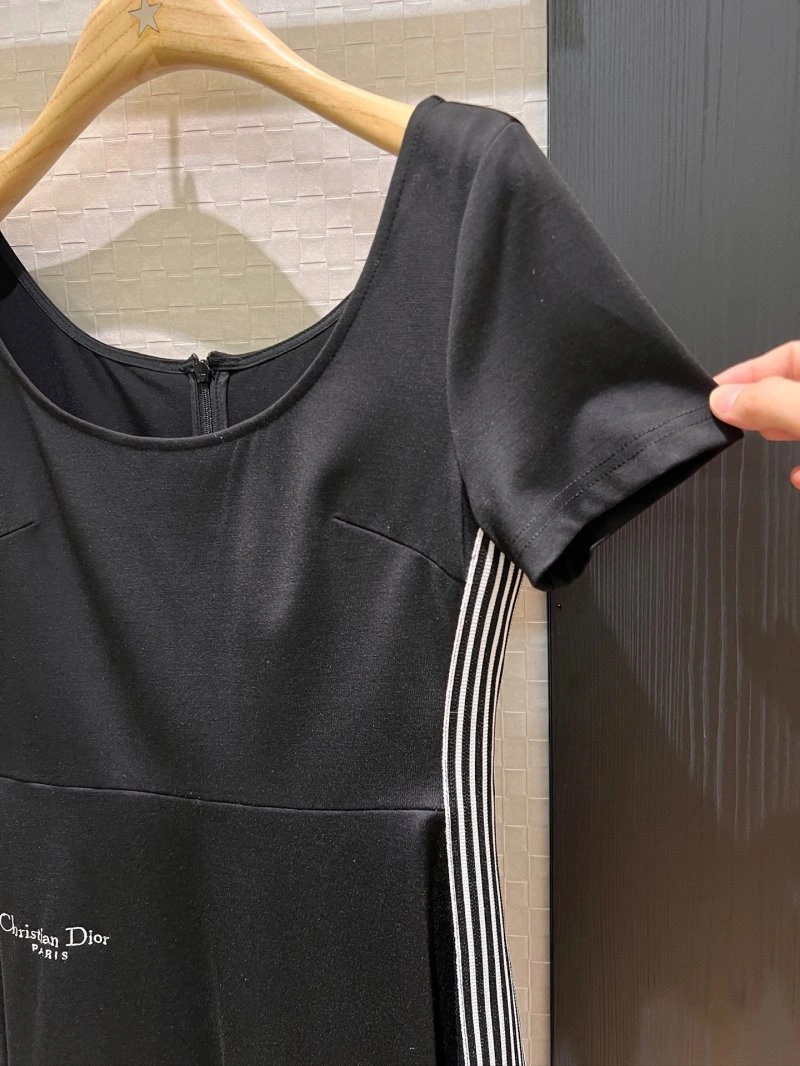 Legit Unclassified Brand Dress