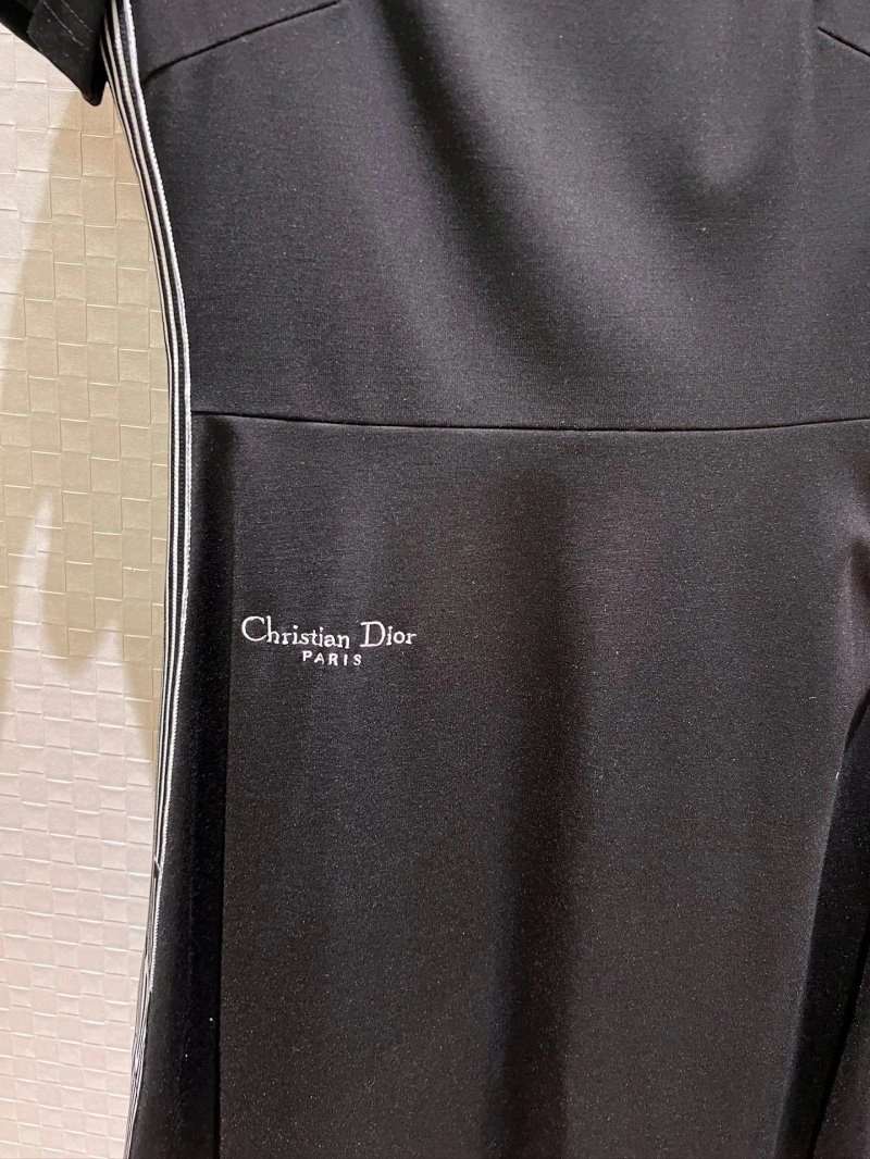 Legit Unclassified Brand Dress