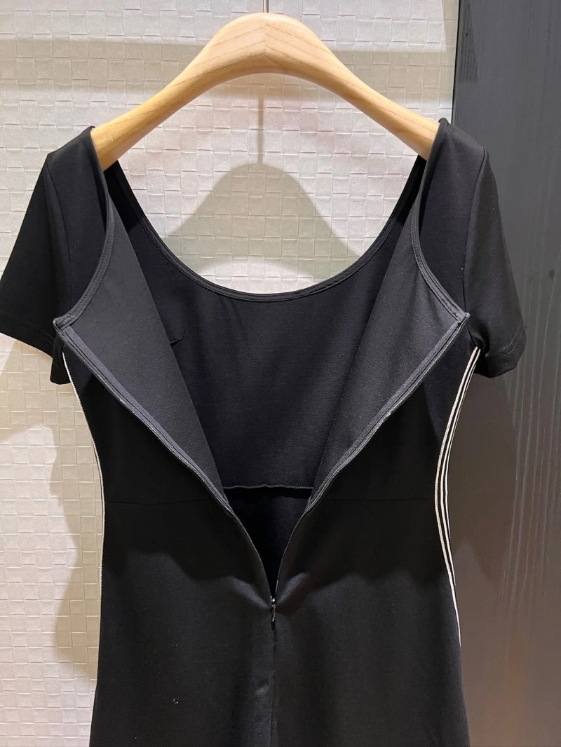 Legit Unclassified Brand Dress