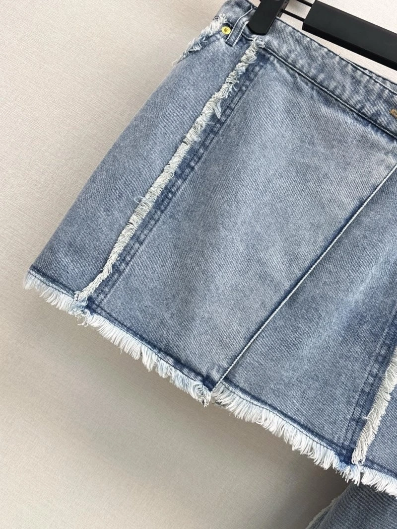 Value-priced Unclassified Brand Dress
