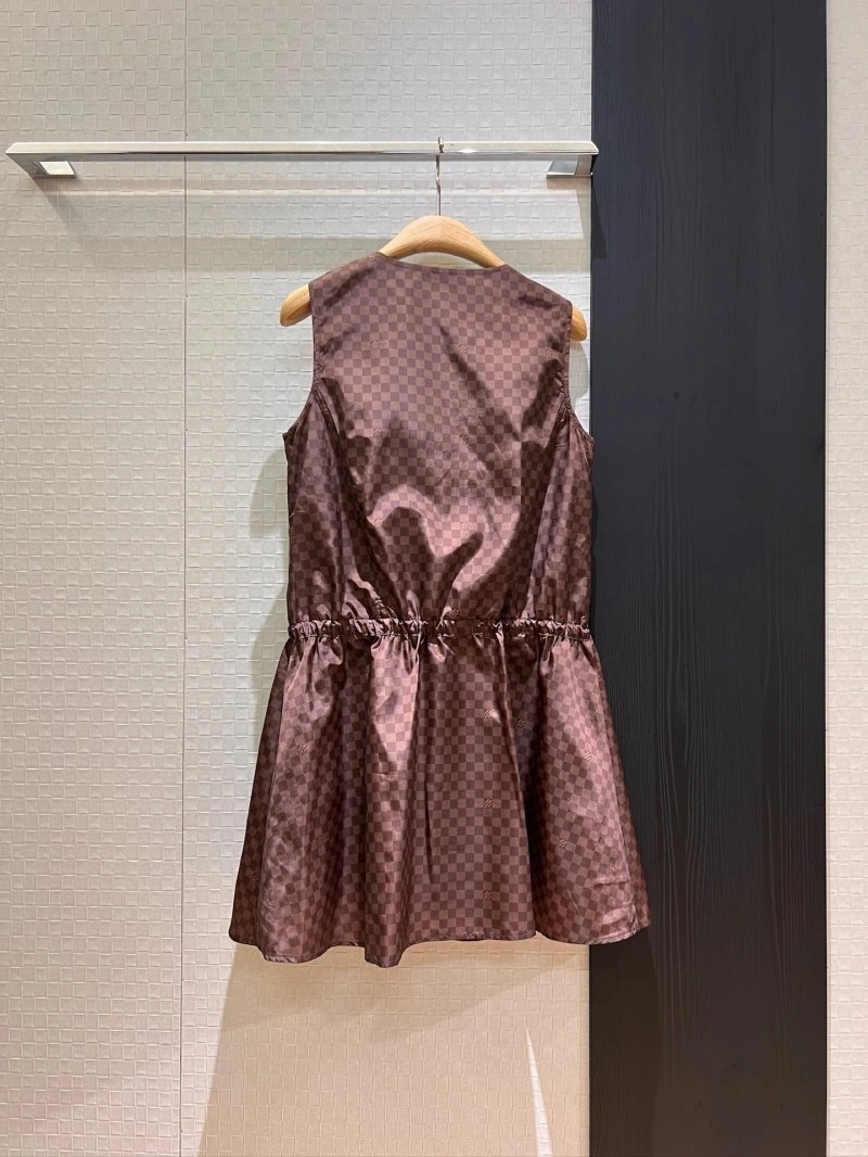 Accurate model Unclassified Brand Dress