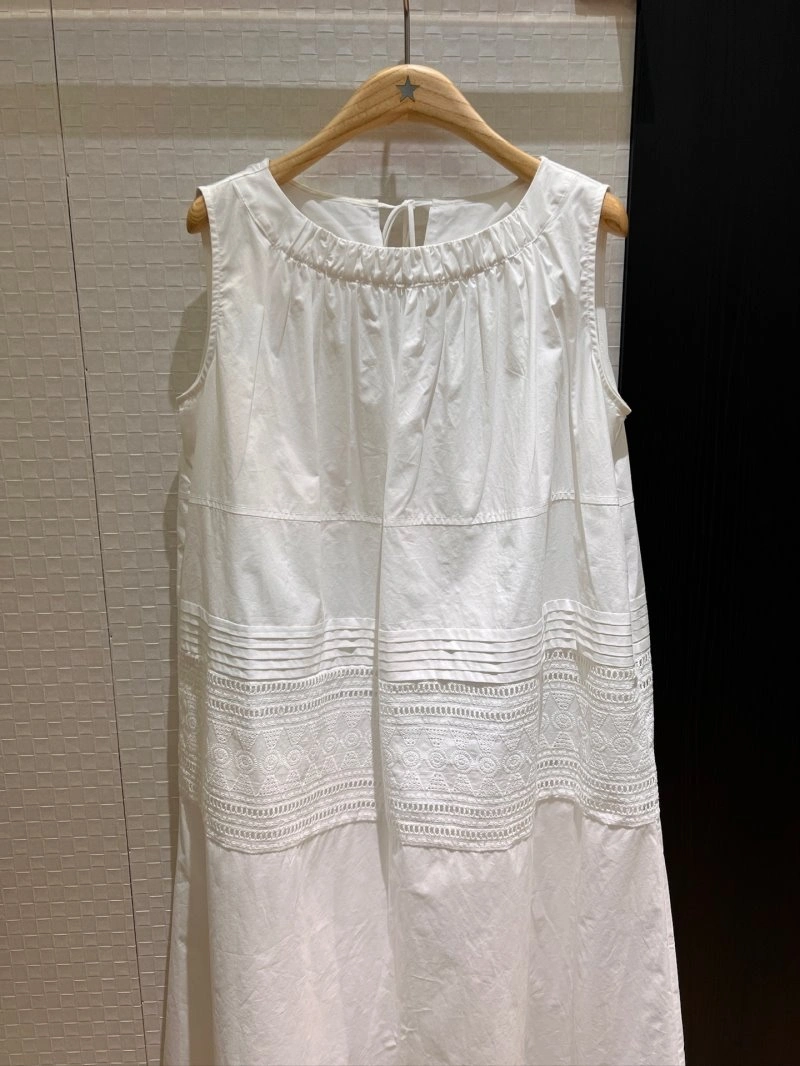 Brand-authenticated Unclassified Brand Dress
