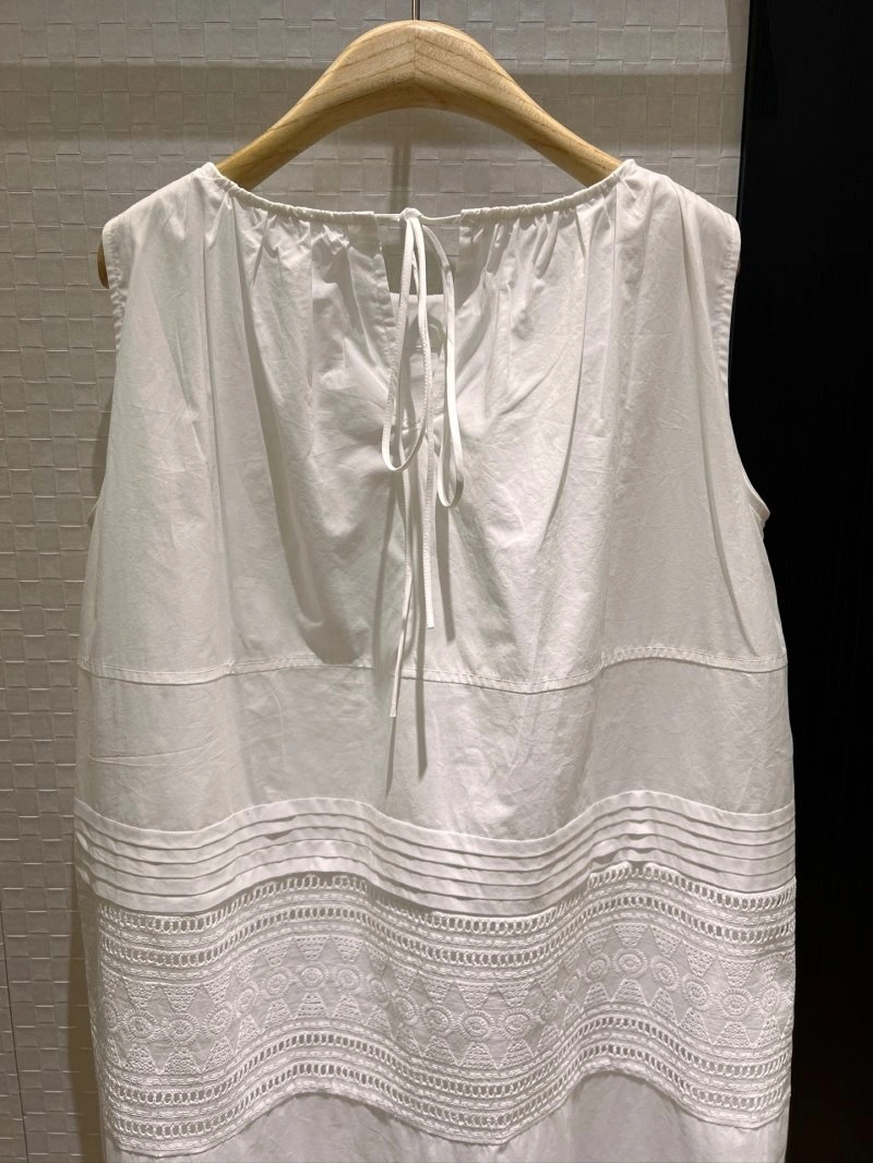 Brand-authenticated Unclassified Brand Dress