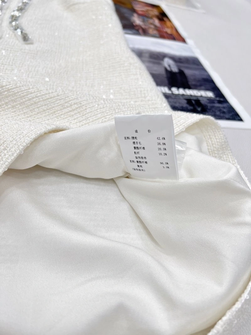 Indistinguishable Unclassified Brand Dress