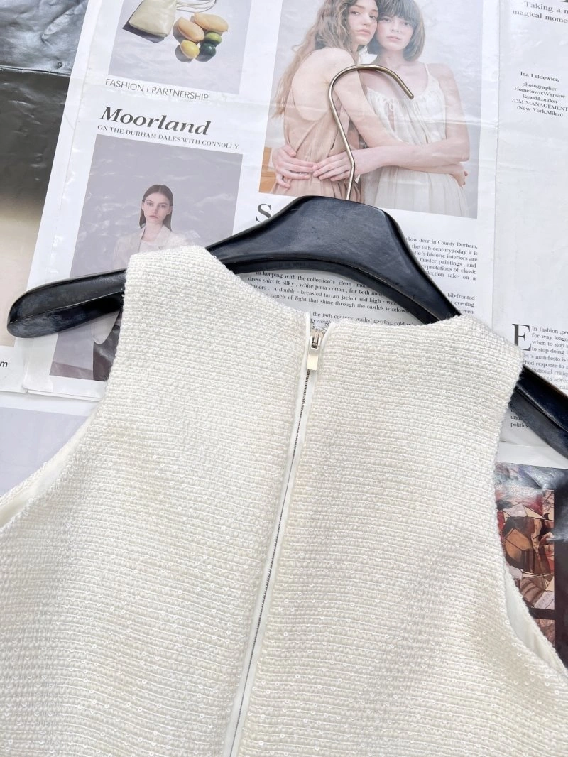 Indistinguishable Unclassified Brand Dress