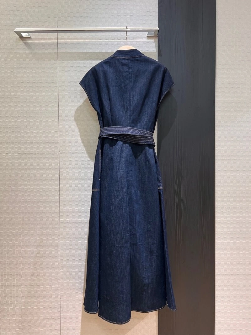 Discounted Unclassified Brand Dress