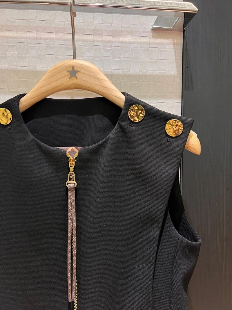 Indistinguishable Unclassified Brand Dress