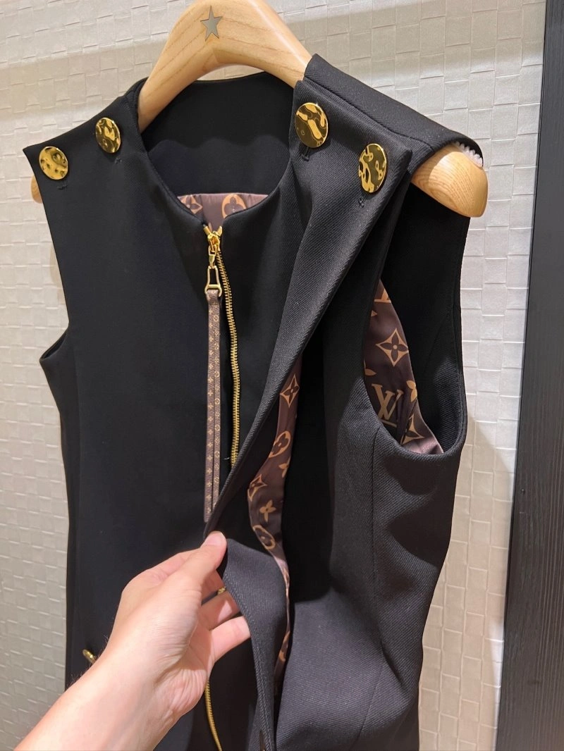 Indistinguishable Unclassified Brand Dress
